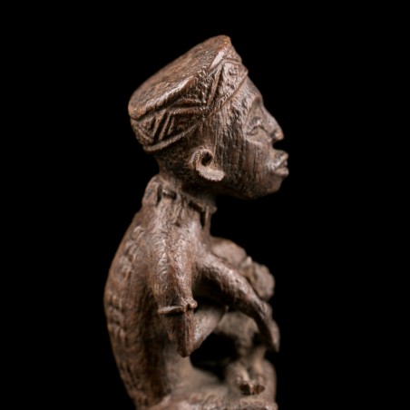 Couple of Kongo figures with Pfemba maternity Congo - African Art Gallery