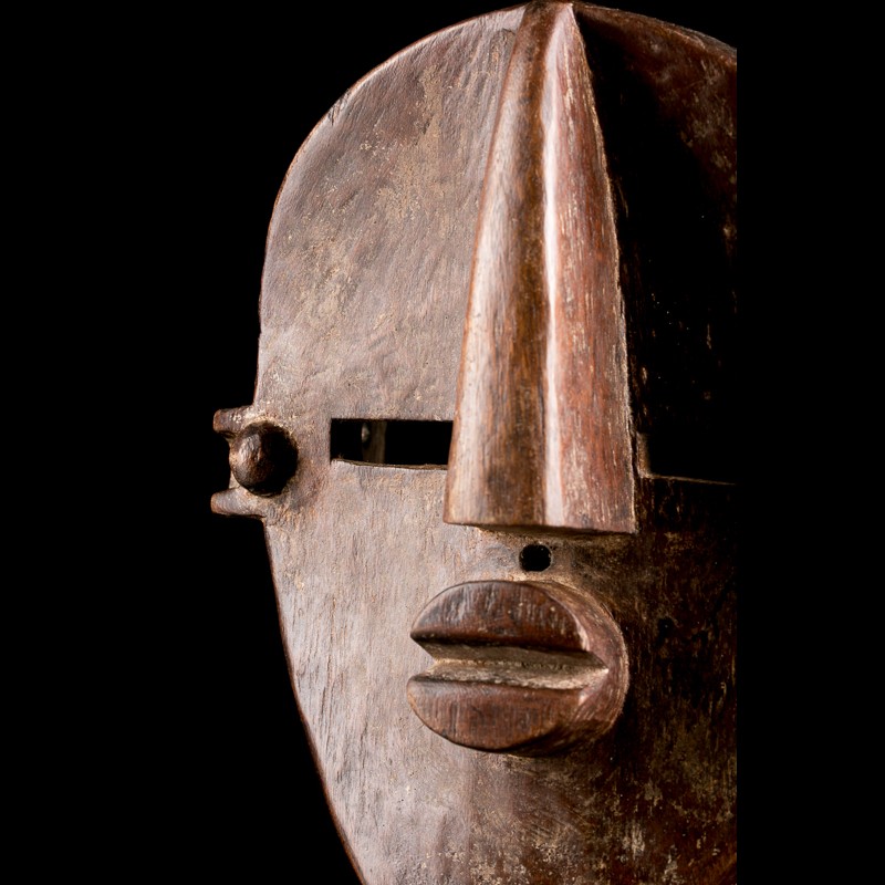 Lwalwa Mfondo african mask- African Tribal Art Gallery
