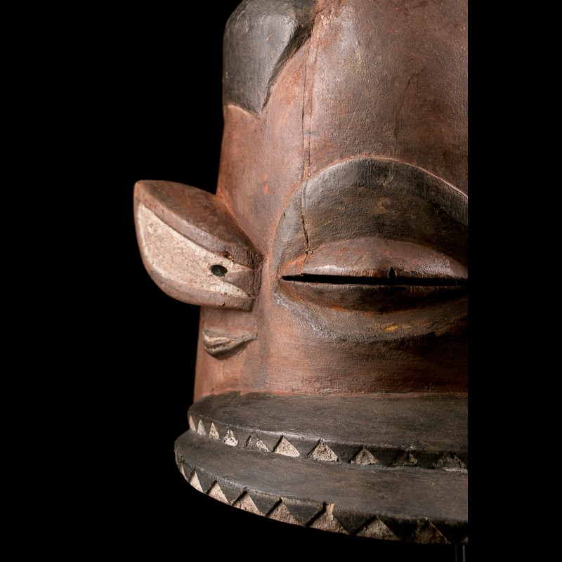 Pende Kipoko Mask - Auctions African Art Gallery