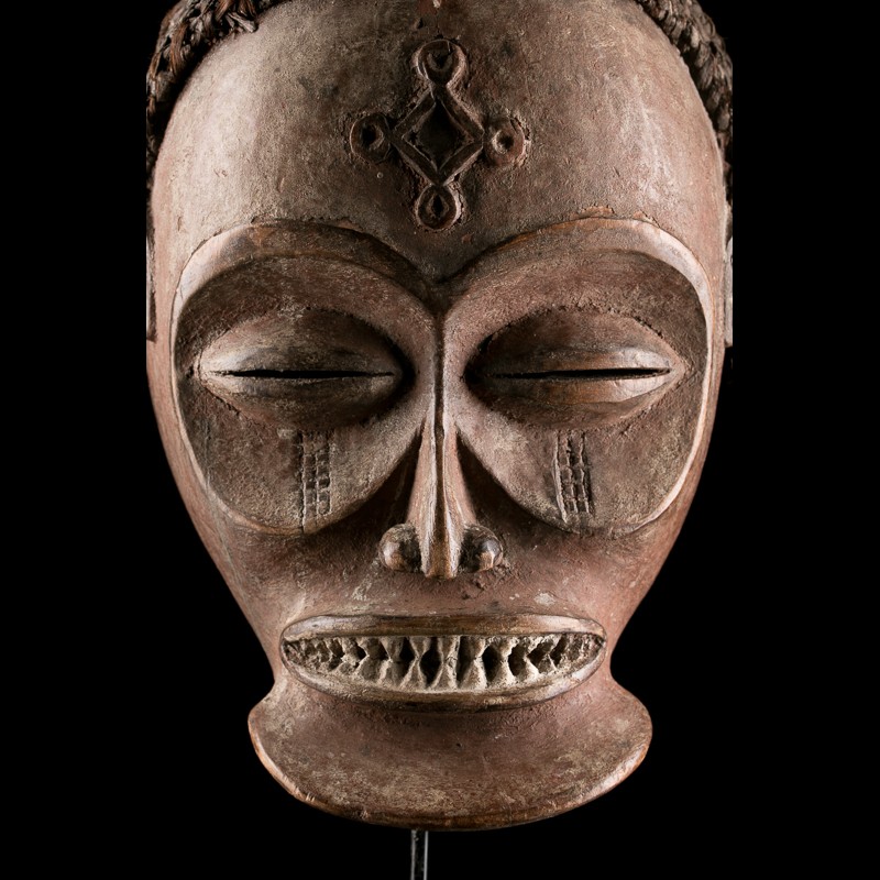Mukishi Wa Cihongo mask - Auctions African Art Gallery