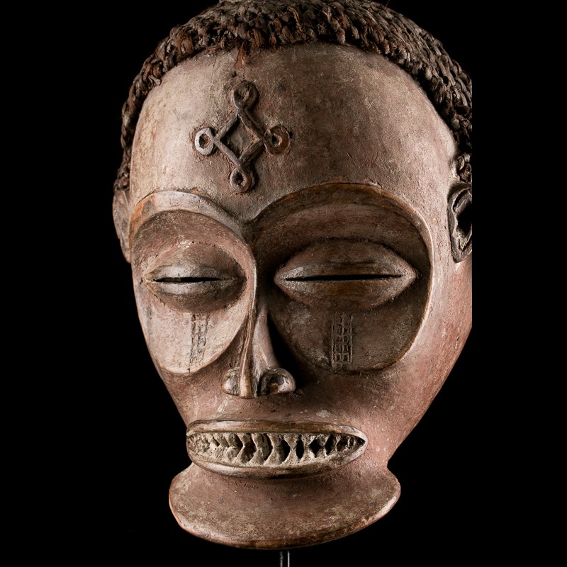 Mukishi Wa Cihongo mask - Auctions African Art Gallery