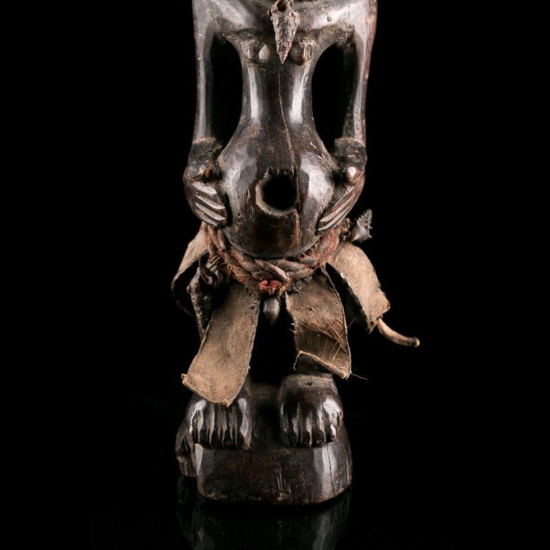 Songye Nkishi power figure - African figure Congo Art Héritage Gallery