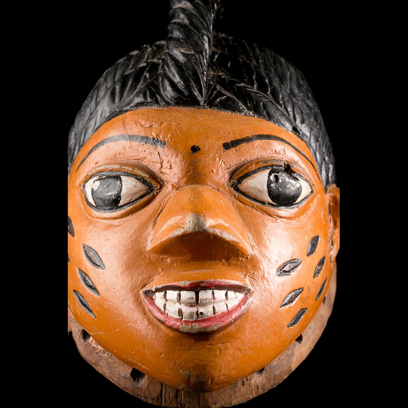 Yoruba Gélédé mask - Colored african masks from Nigeria