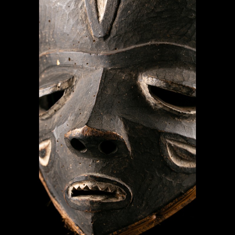 Pende Mbuya mask Congo - African Art Gallery