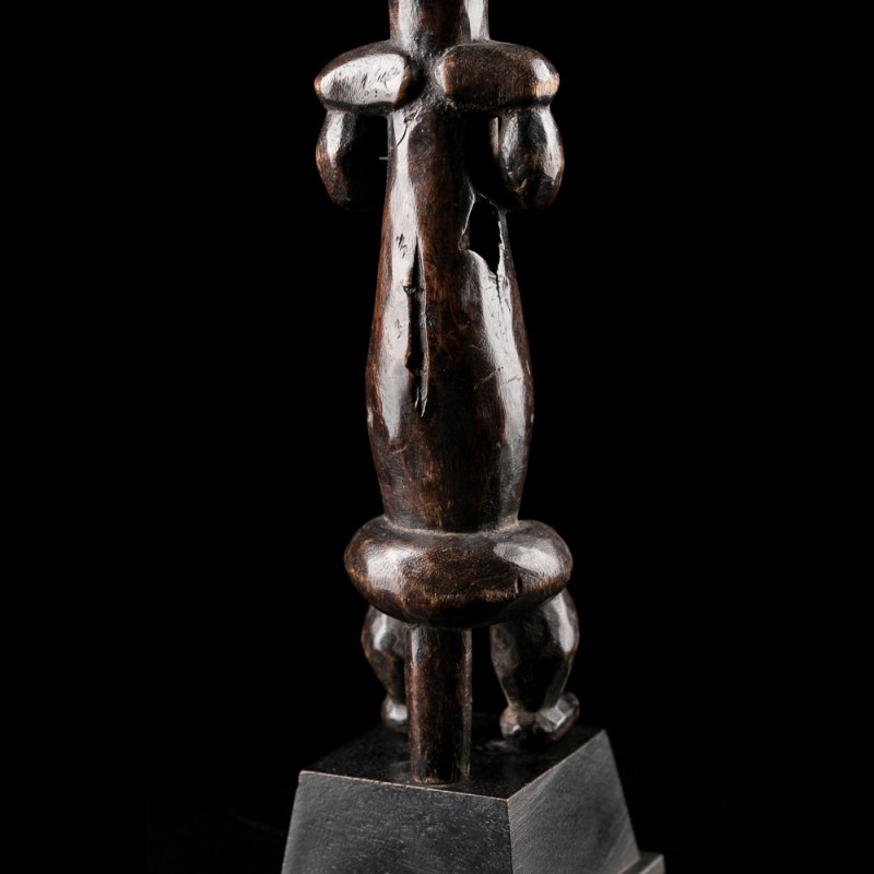 Fang Byeri reliquary african figure - Auctions African Art Gallery