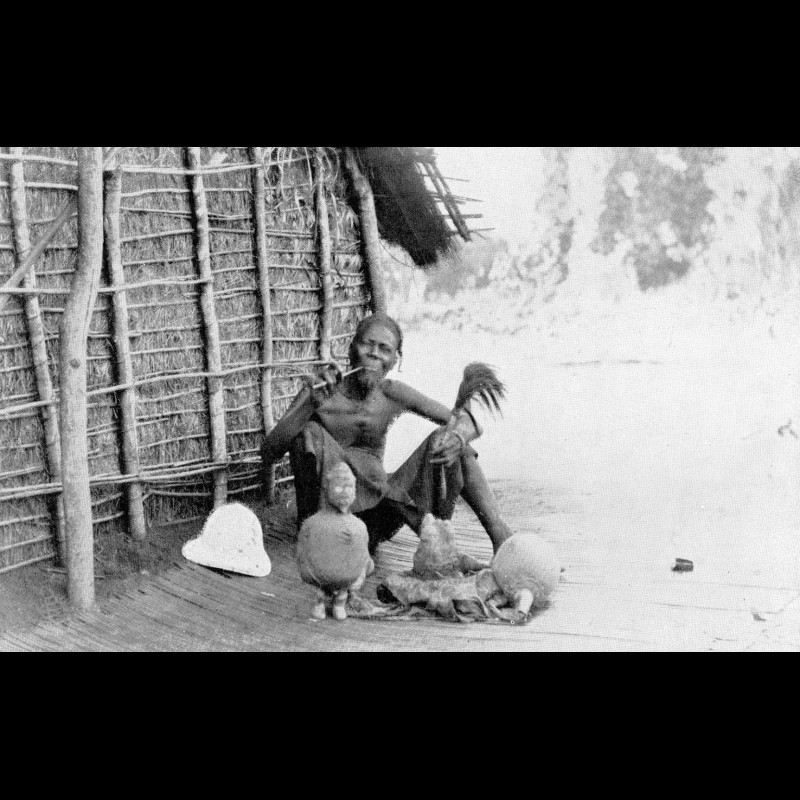 Statue Teke Buti - Fétiche africain Congo Art Héritage Galerie