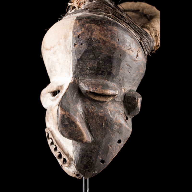 Pende Mbangu mask - African art masks from the Congo