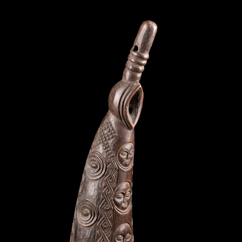 Lulua horn - Bena Luluwa african art instruments in Congo