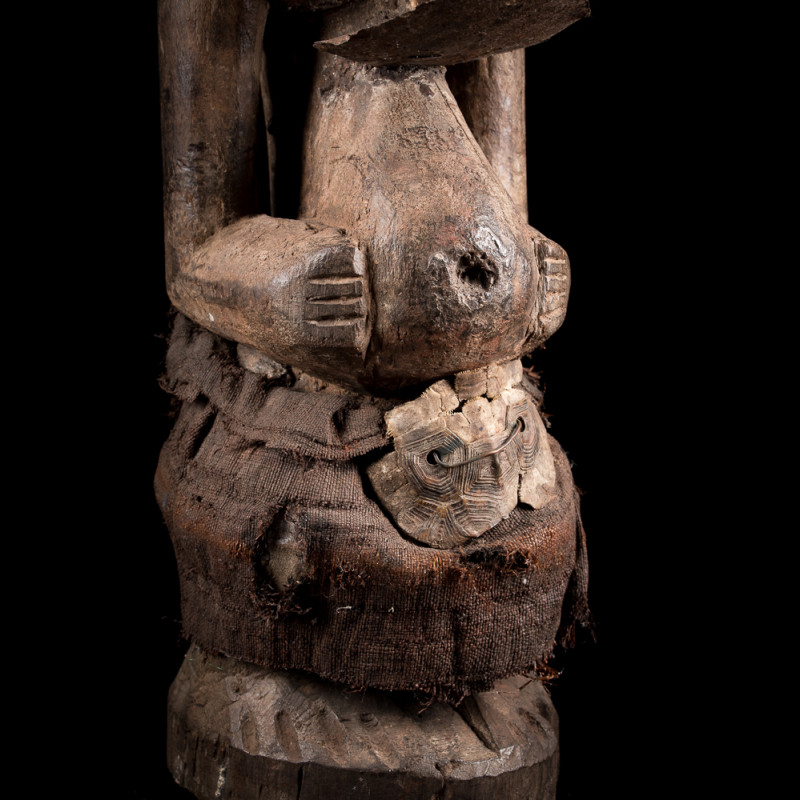 Large Songye Nkishi power figure - African Art from the Congo