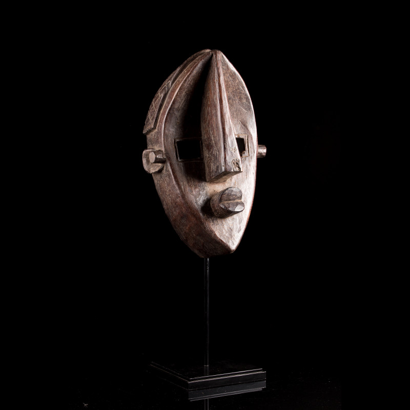 Lwalwa Mfondo mask - African art masks from Congo