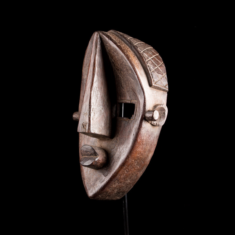 Lwalwa Mfondo mask - African art masks from Congo