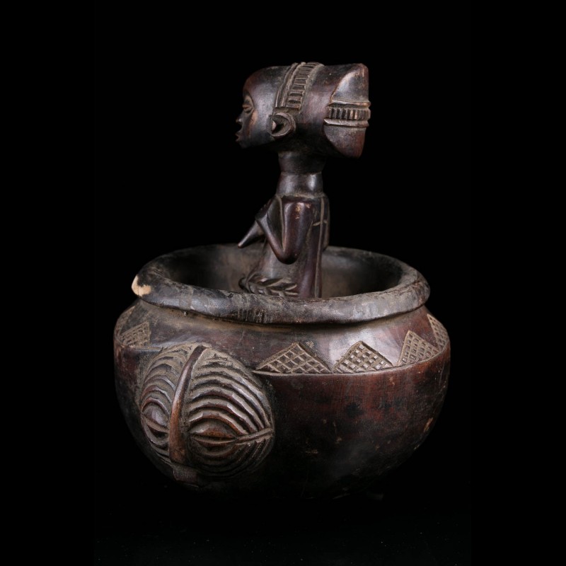 Pot with female power figure of the Bugabo - Luba - Congo - traditional ...