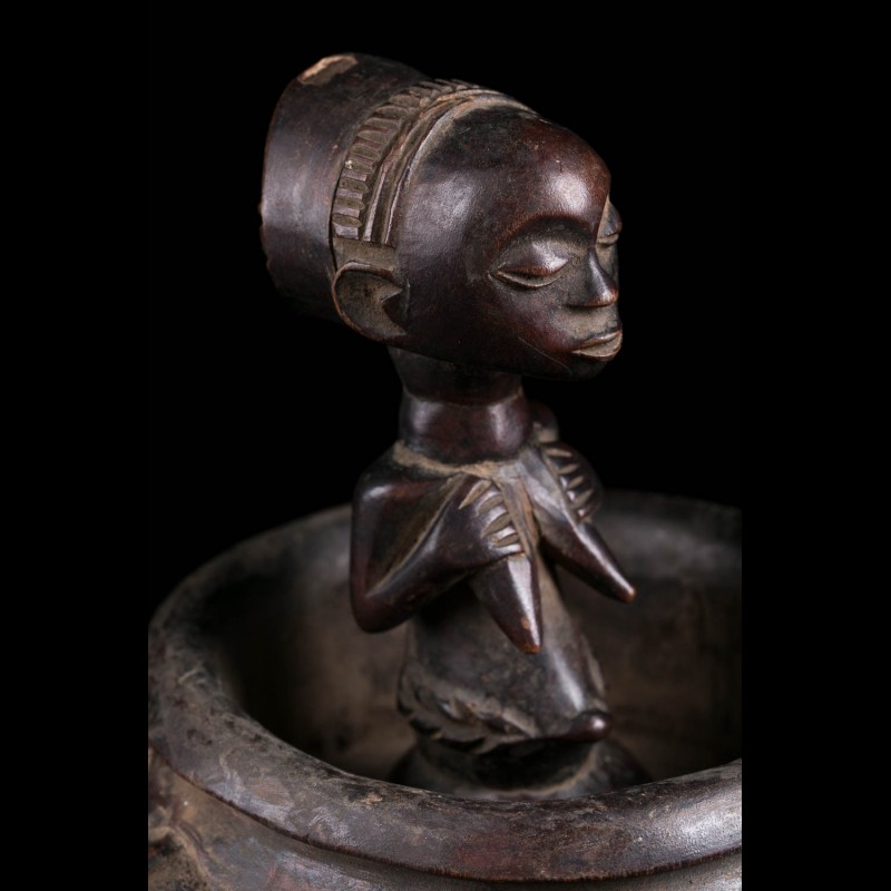 Pot with female power figure of the Bugabo - Luba - Congo - traditional ...