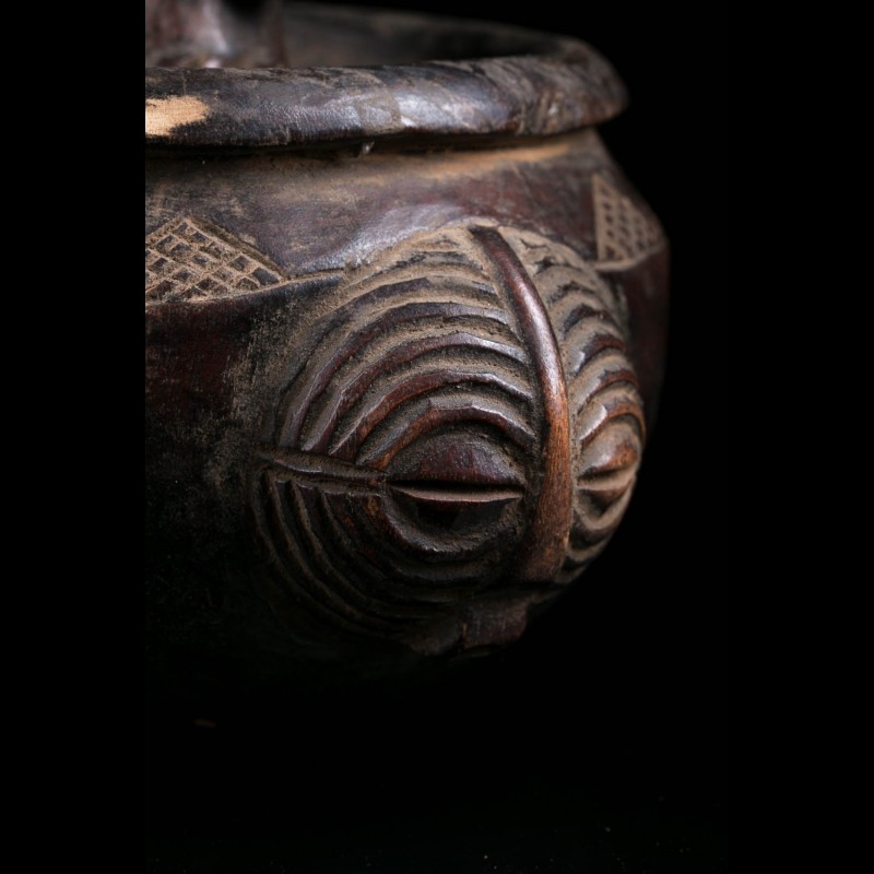 Pot with female power figure of the Bugabo - Luba - Congo - traditional ...