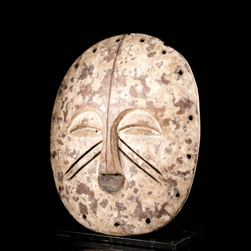 Yela Mbole mask of the Ekanga society - African masks from Congo