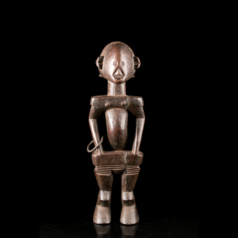Luba Kisale lake figure - African art from Luba kingdom in Congo