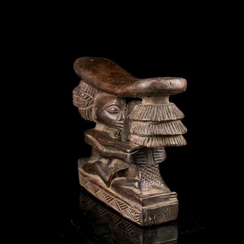 Luba Shankadi headrest - African art Kinkondja neckrests from Congo