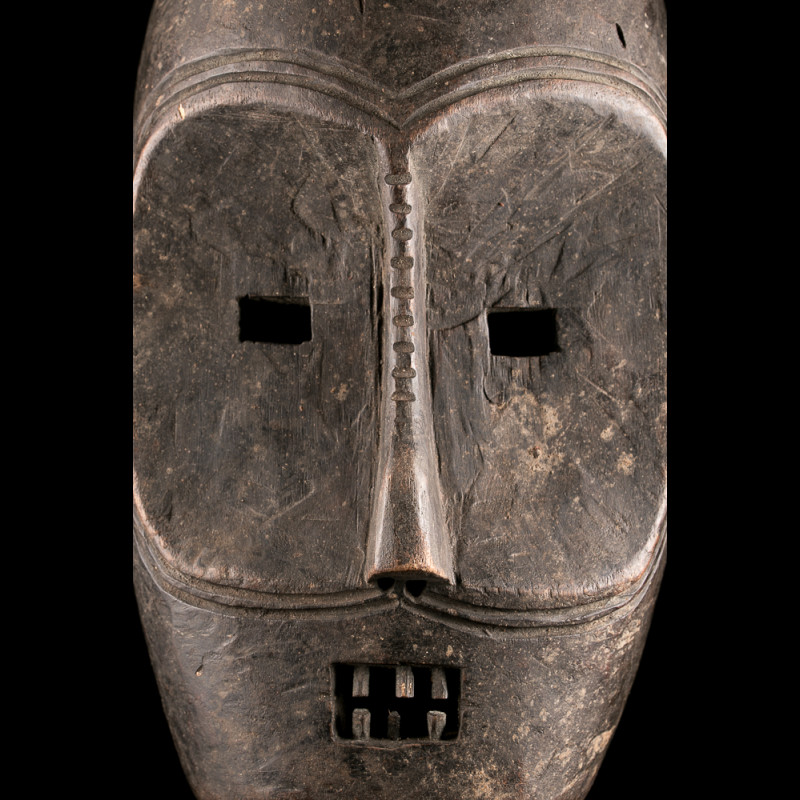 Ngbaka mask - African art masks from Ubangi in D. R. Congo