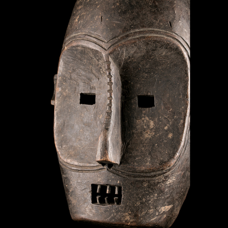 Ngbaka mask - African art masks from Ubangi in D. R. Congo