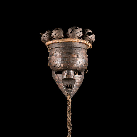 Mukinka Salampasu mask - African Art Gallery