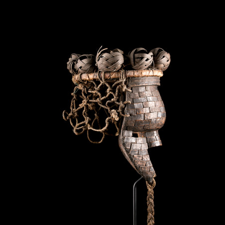 Mukinka Salampasu mask - African Art Gallery