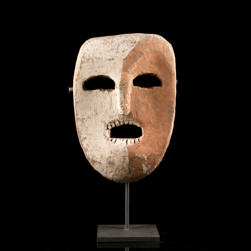 Kumu Komo Nsembu mask - African Art Congo mask - Desaive Collection