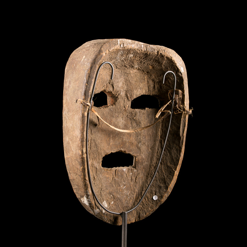 Kumu Komo Nsembu mask - African Art Congo mask - Desaive Collection