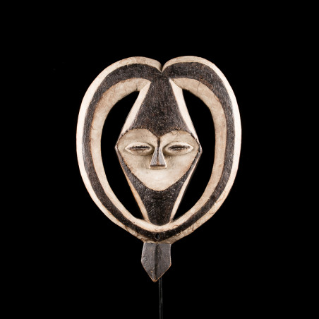 Kwele Bata mask - Masks of the Beete in Gabon