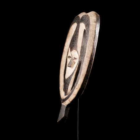 Kwele Bata mask - Masks of the Beete in Gabon