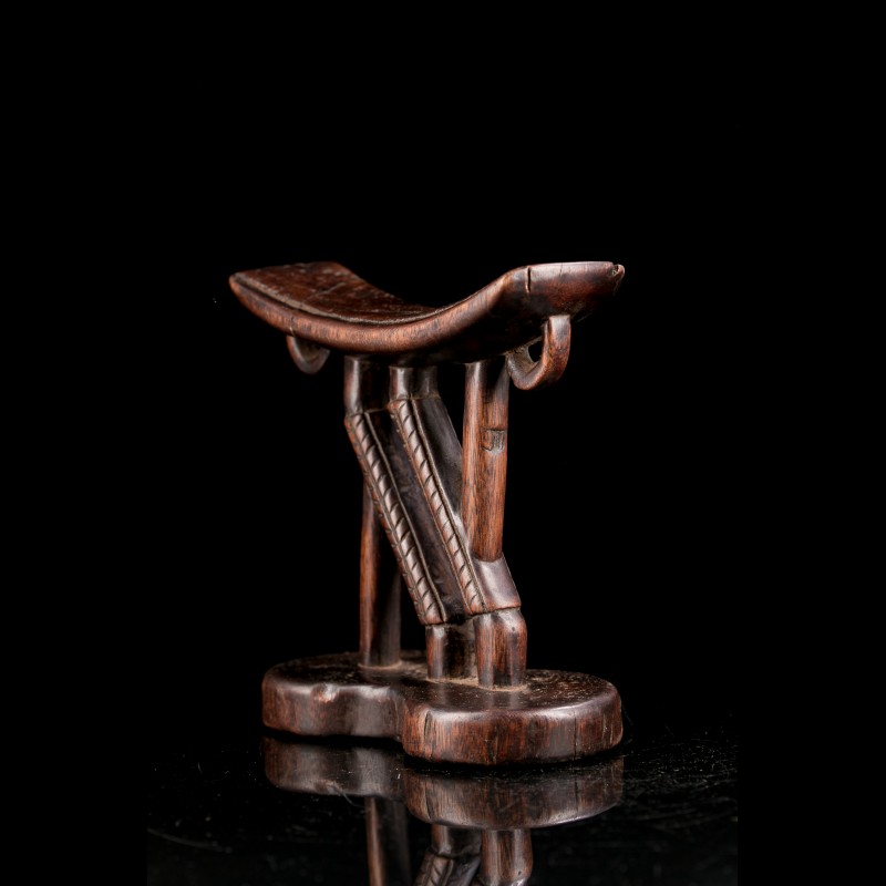 Tsonga headrest - African art Neckrests from Zimbabwe and South Africa