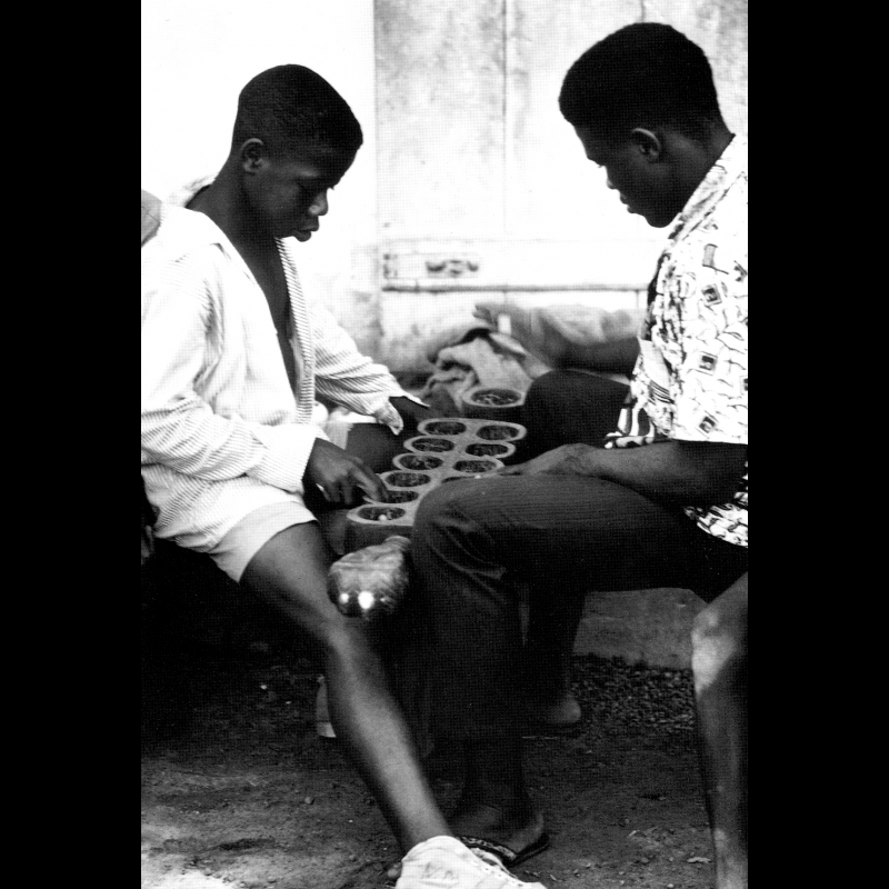 Plateau de jeu Awale Mancala Ashanti Ghana - Art Africain Traditionnel ...