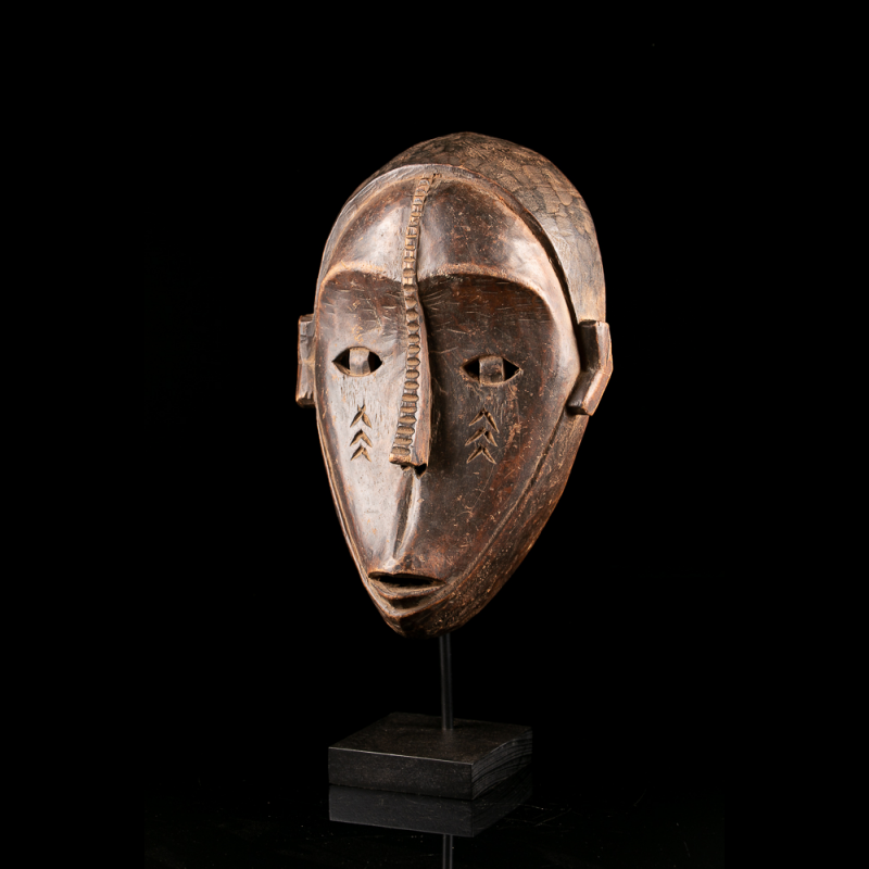 Ngombe mask - African art mask from Ubangi in Congo