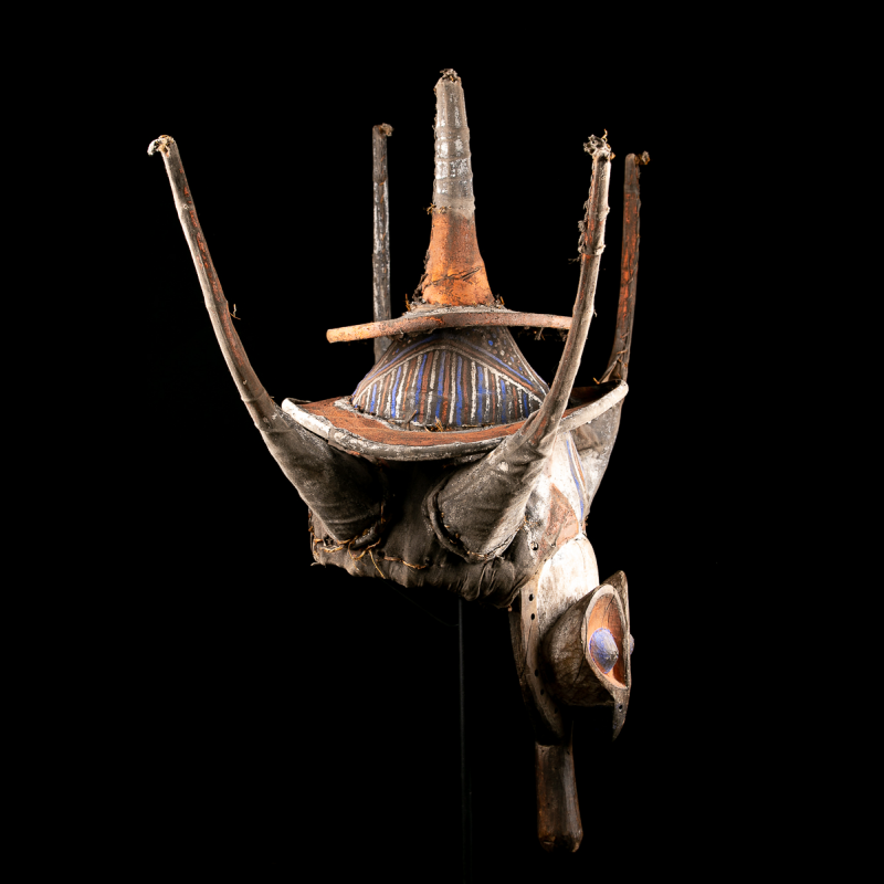 Yaka Ndeemba mask - African art masks of the Mukanda initiation