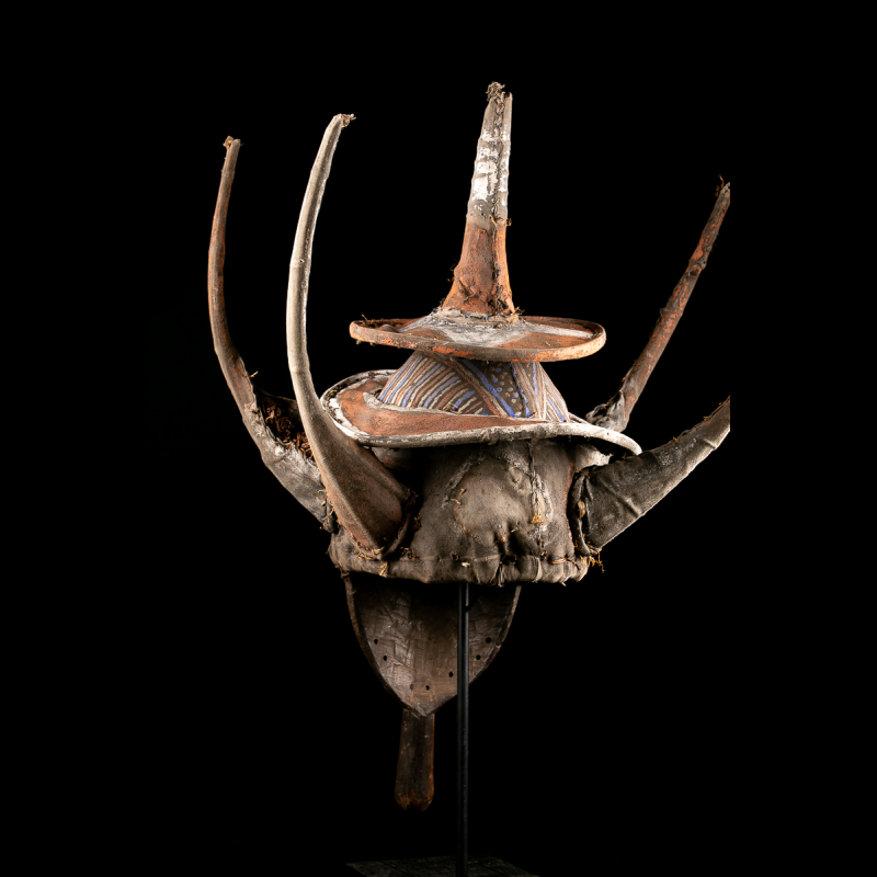 Yaka Ndeemba mask - African art masks of the Mukanda initiation