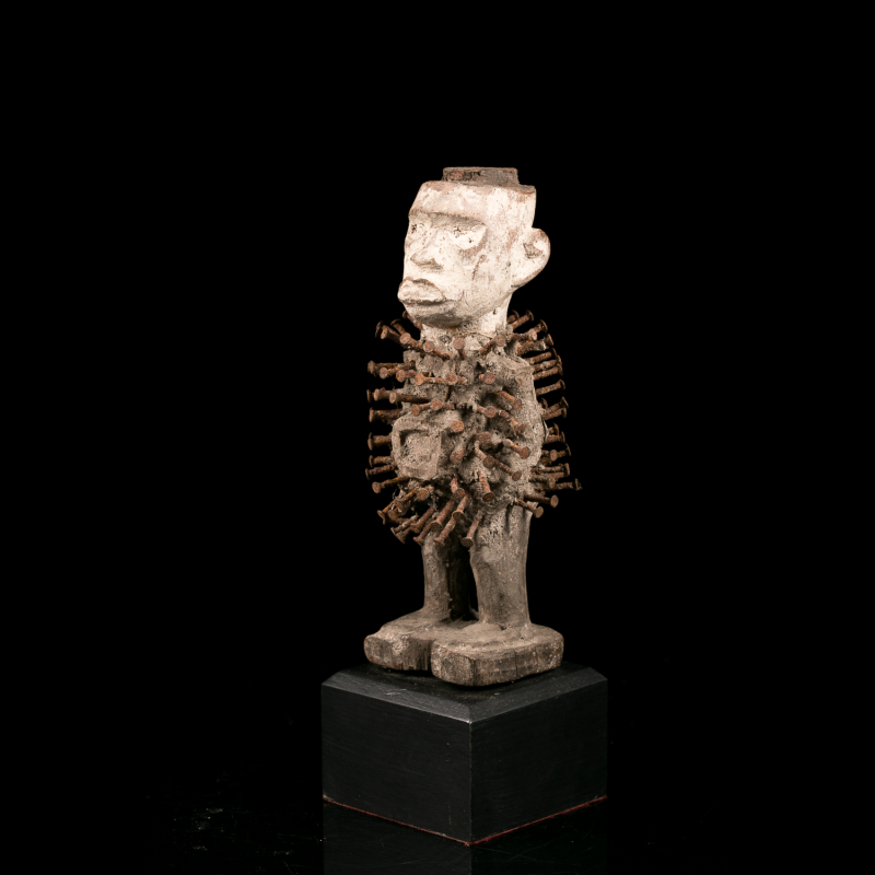 Kongo Nkisi Nkondi fetish figure - African Arts from the Congo