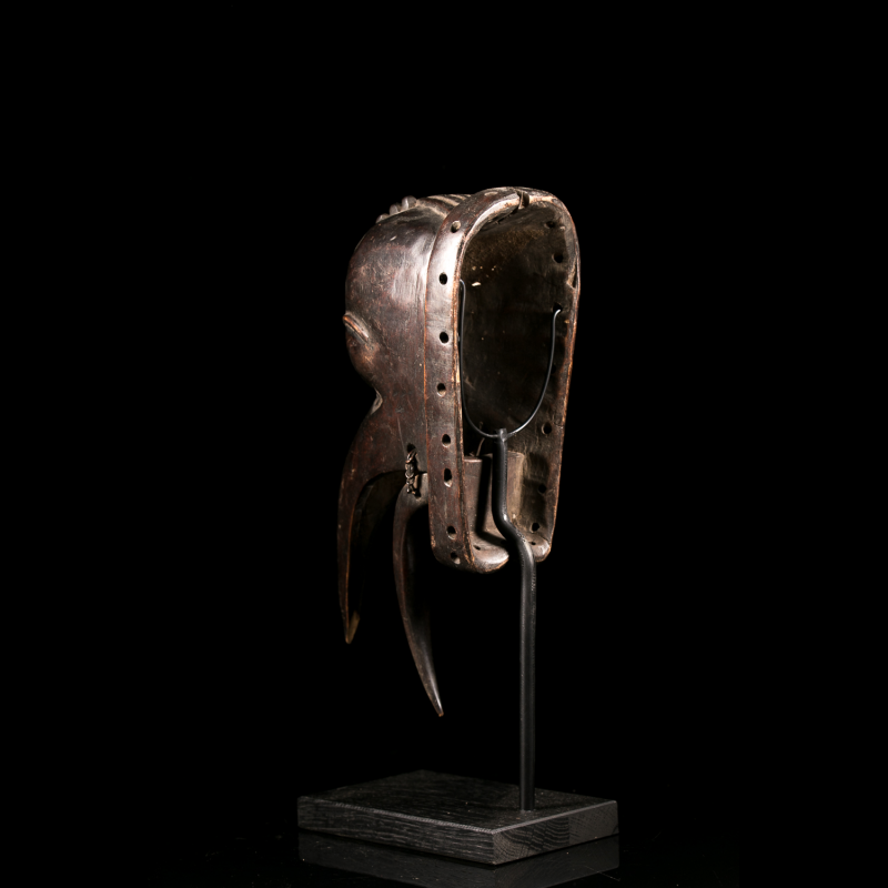 Chokwe Khanga mask - African mask from Angola