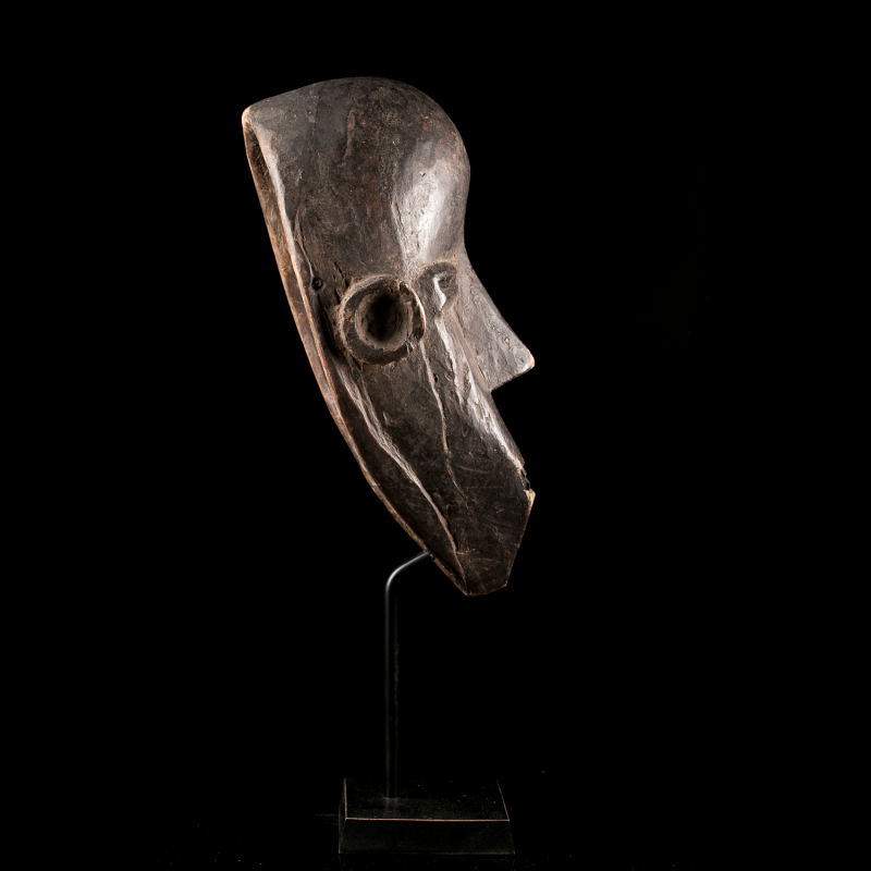 Ngombe mask - African mask of the Mani in Congo