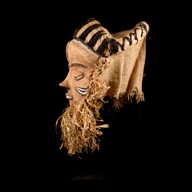Pende Mbuya mask - African Art Gallery