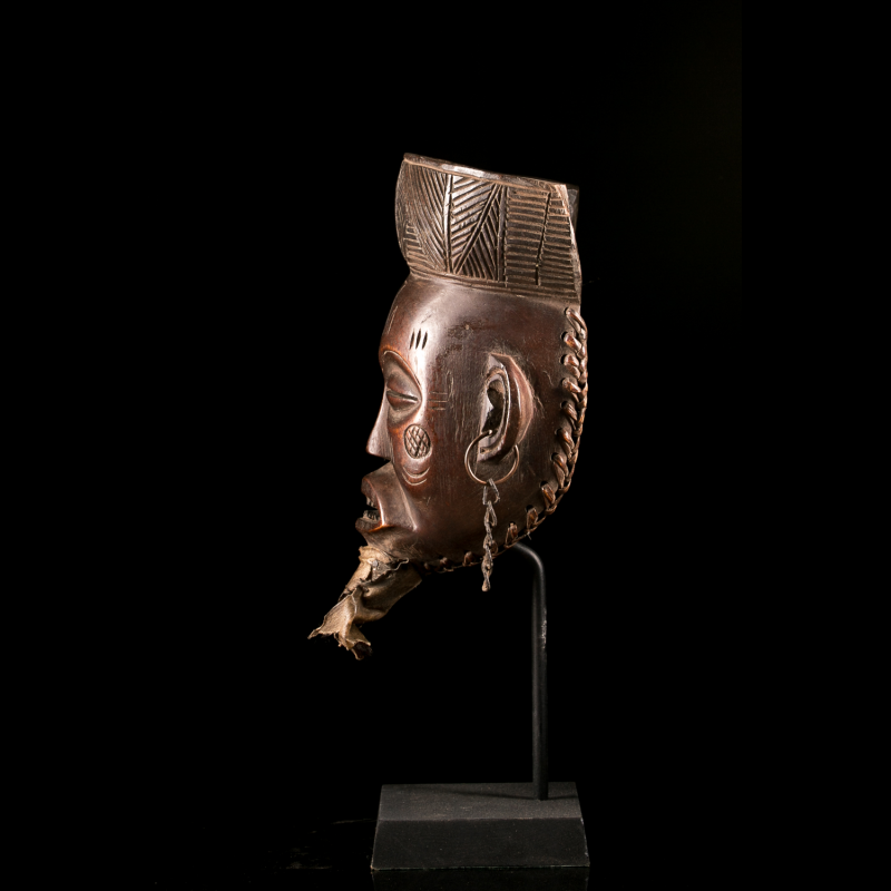 Chokwe Luena mask - African Mwana Pwo masks from Angola