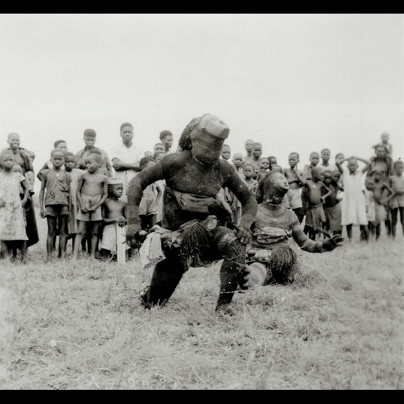 Chokwe Mwana Pwo mask - African masks of the Mukanda