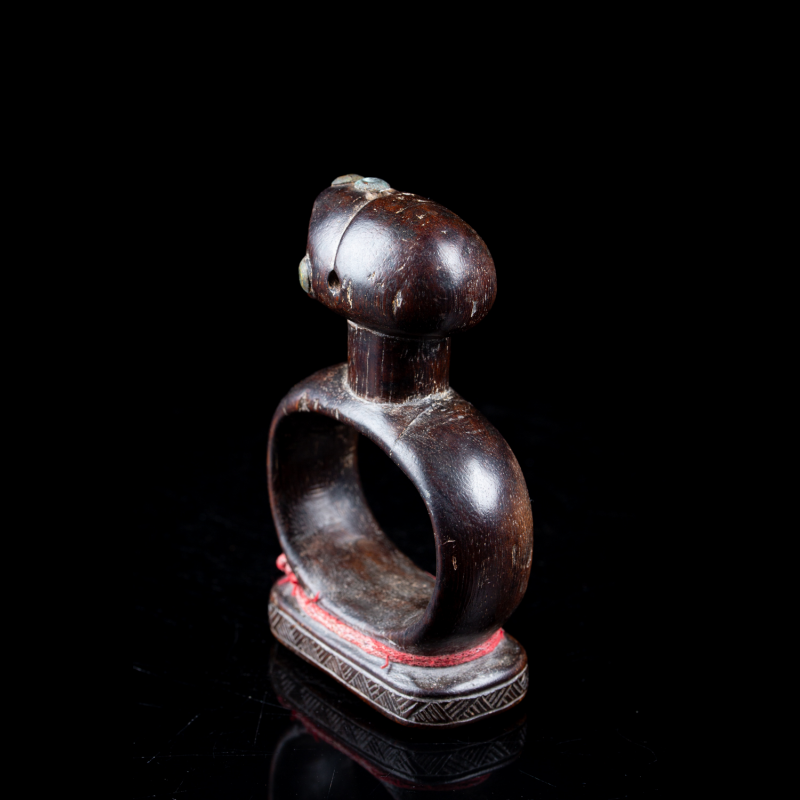 Luba Katatora oracle - Divination in Luba african art in Congo