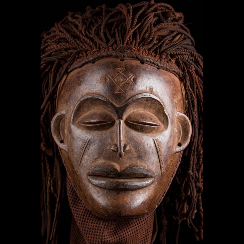 Mwana Pwo beautiful female mask - Chokwe Lwena - Angola - primitive ...