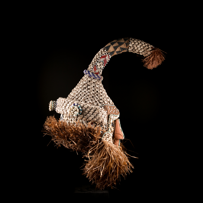 Kuba Mukyeem mask - African art from the Kuba Kingdom in Kasai