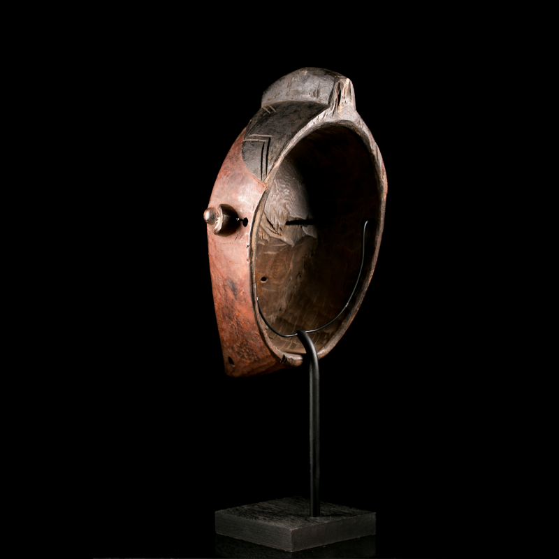 Lwalwa Mvondo mask - Lwalu african art from Congo