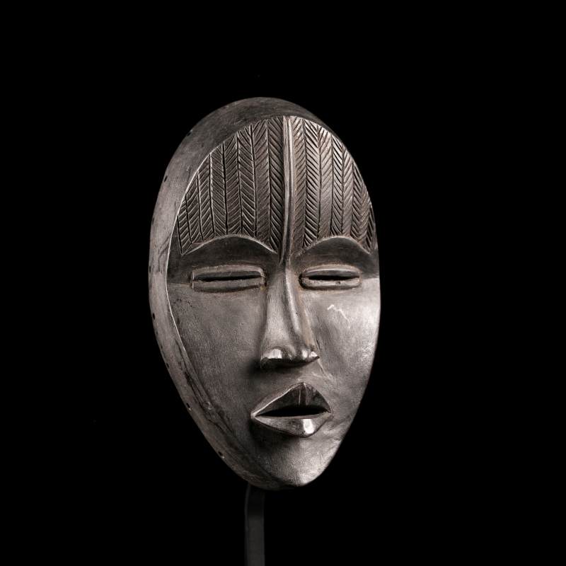 African mask from the Dan people - Tribl Art from Côte d'Ivoire and Liberia