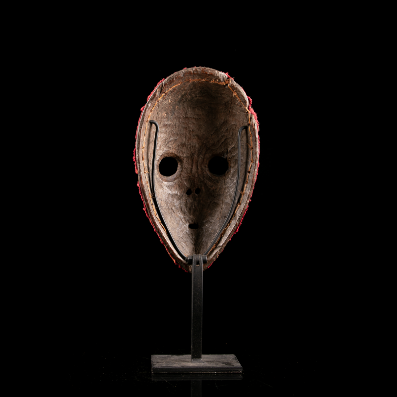 Dan mask - Fire and african art in Ivory Coast