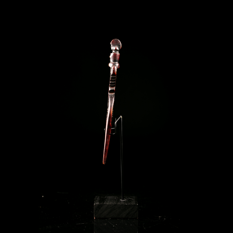 Zaramo comb - Sculpture and feminity in Tribal african art from Tanzania