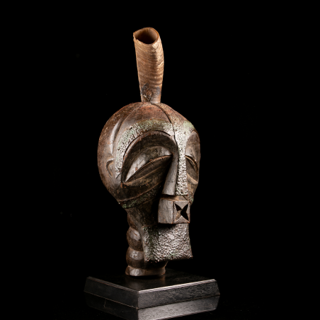 Tête Songye - Statues de pouvoir Minkisi des Songye au Congo