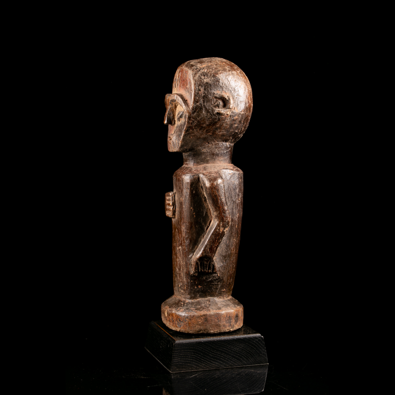 Jonga Inungu figure - African Art Djonga figure from the Congo