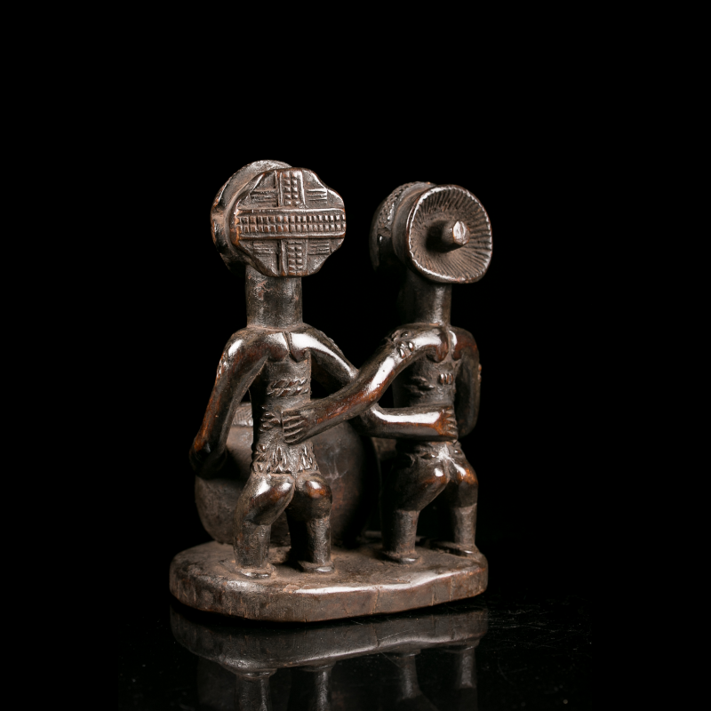 Double figure porteuse de coupe Luba Mboko